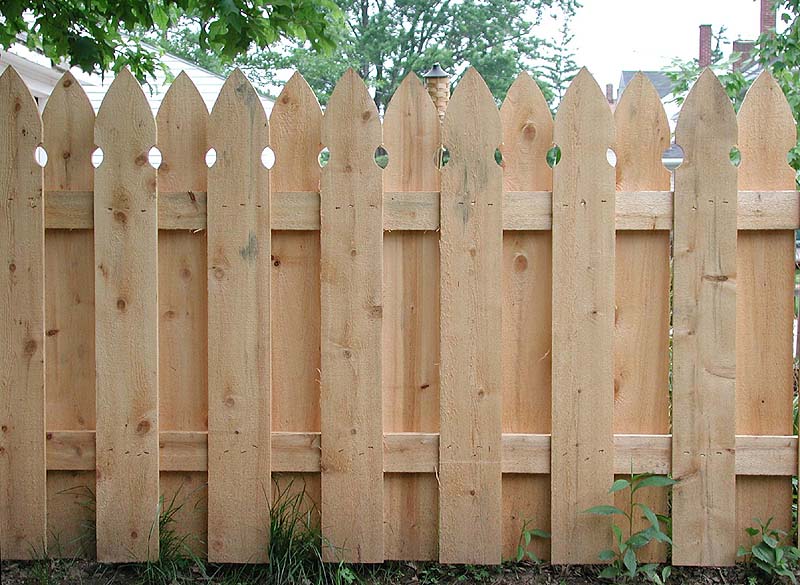 Standard Runner Board On Board Imperial Picket Fence By Elyria Fence